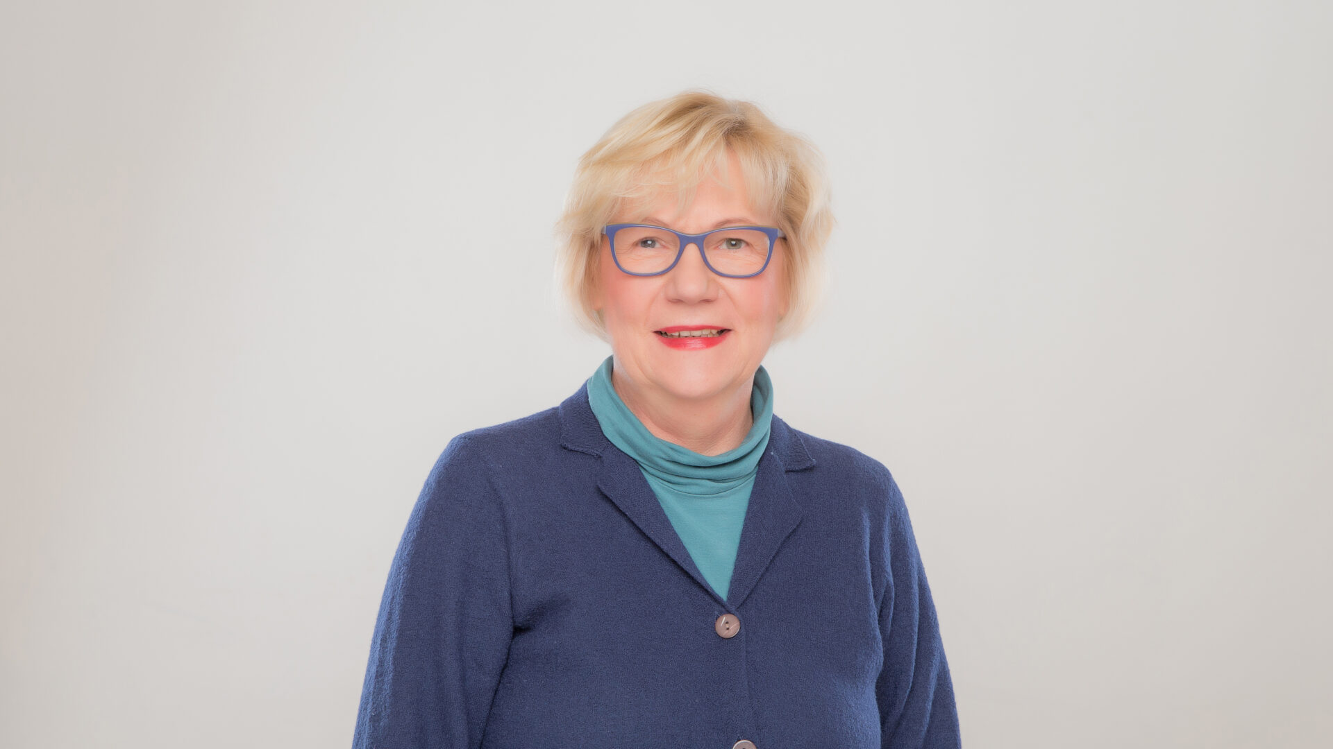 Ellen BOS - Andrássy Universität Budapest
